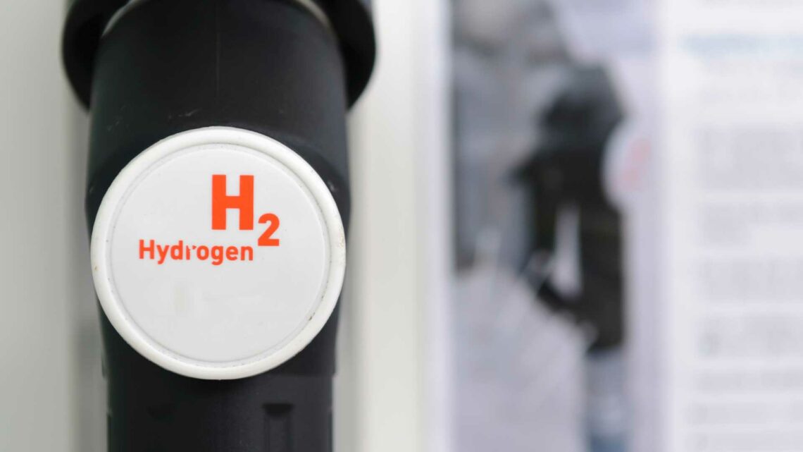 China's Hydrogen Infrastructure Takes a Leap with Air Liquide's 300-Bar ...