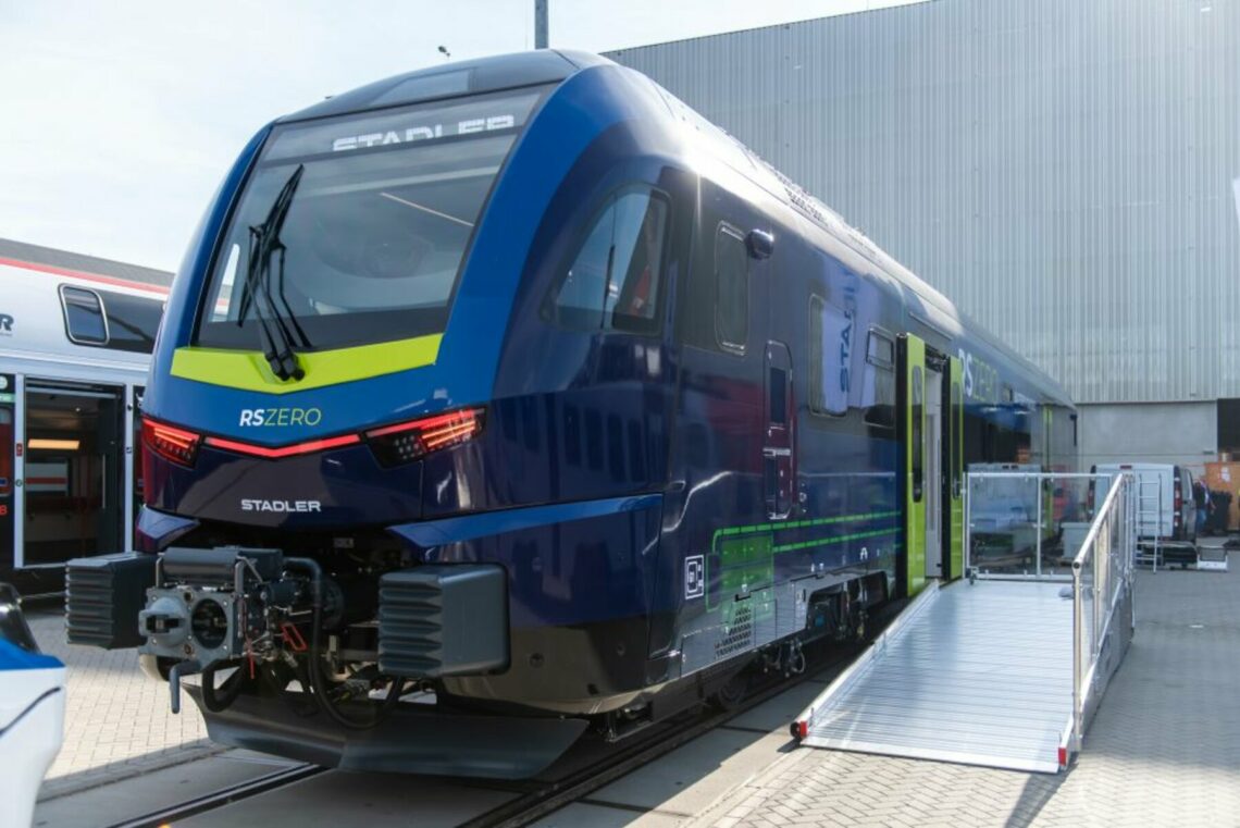 Stadler Unveils New RS ZERO Model Train - Energy News