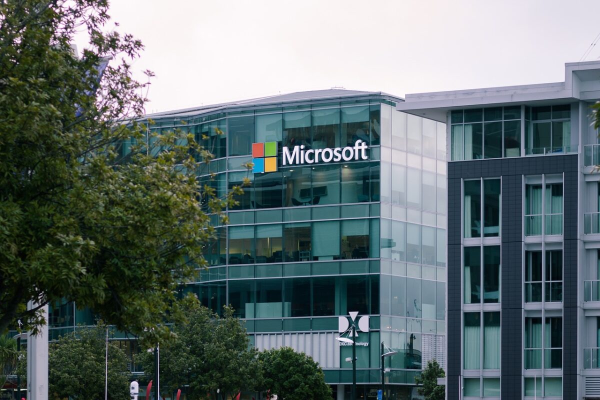 Microsoft Powers Data Center with Green Hydrogen - Energy News